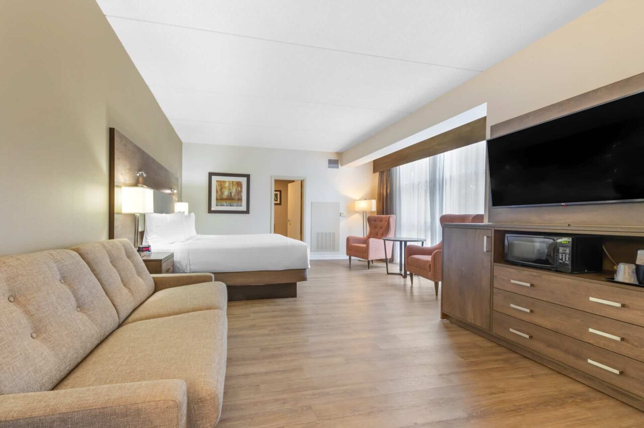 Perth Parkside Hotel & Spa | Luxury Stay in Historic Perth, Ontario